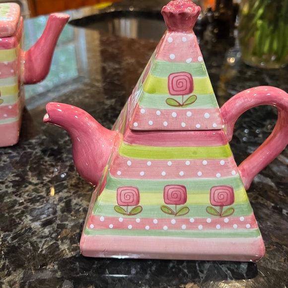 Godinger and Co | Dining | Godinger Co Pink Asymmetrical Tea Pot ...